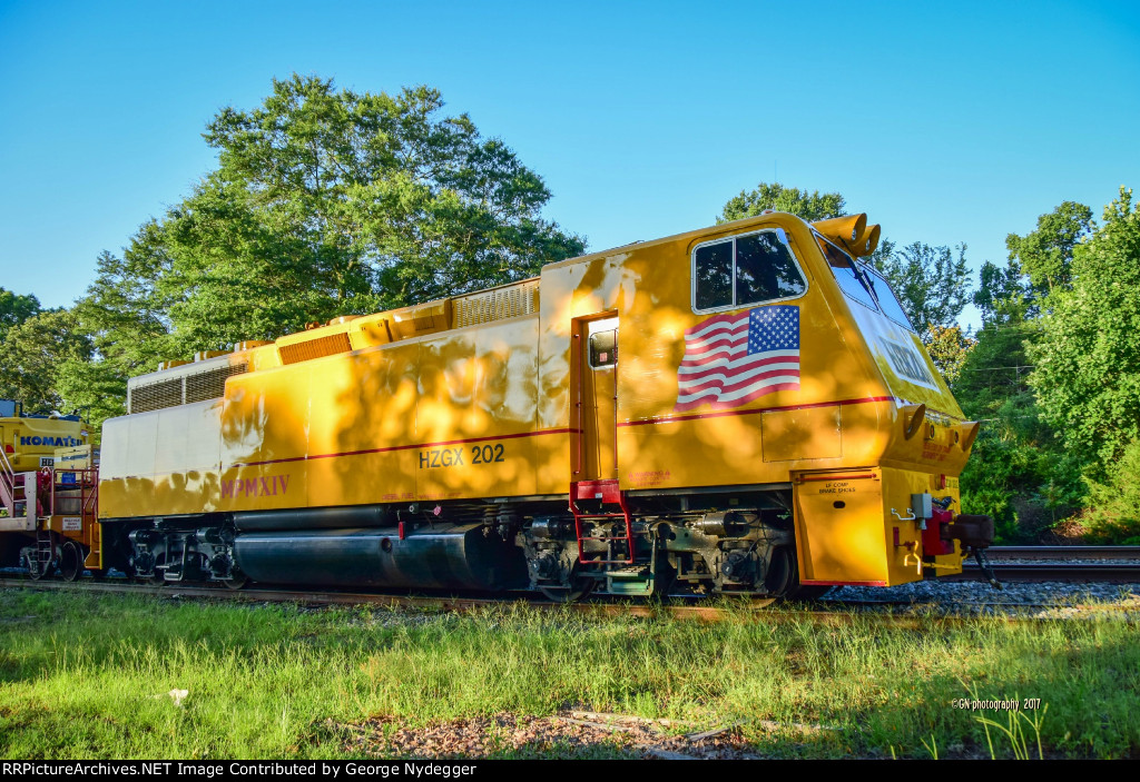 HZGX 202 / Track maintenance vehicle. Looks like a rebuild, based on a GP engine........